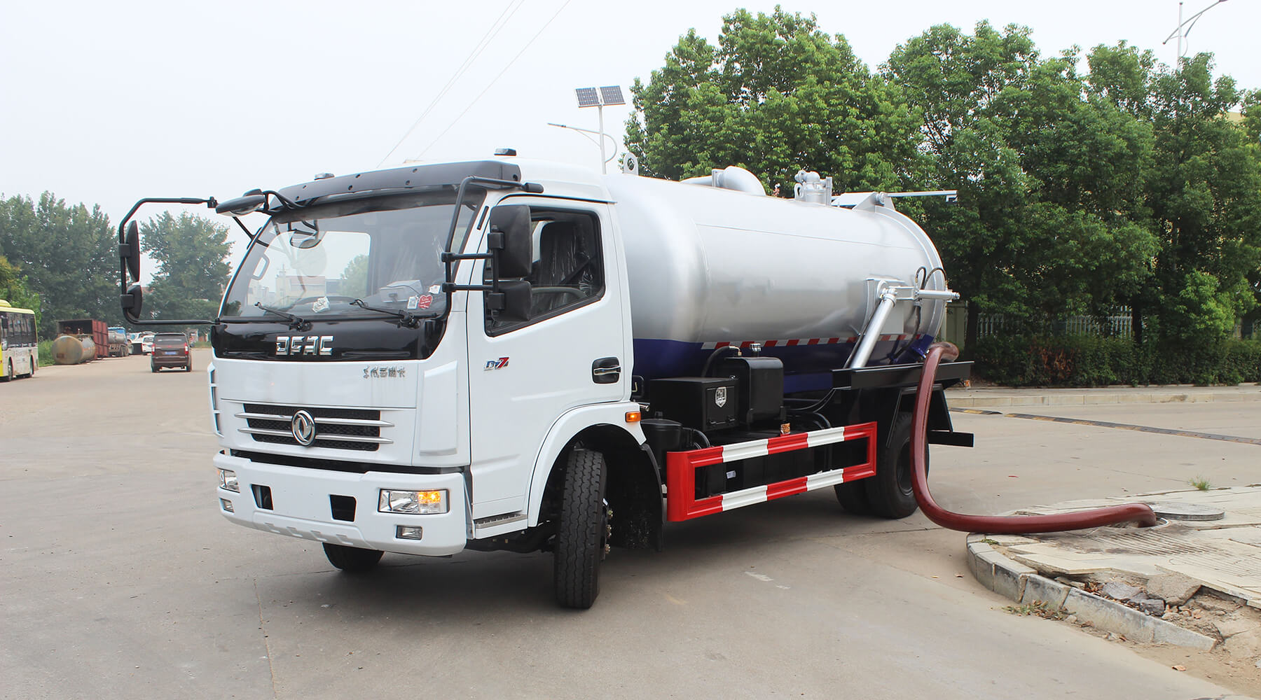 Dongfeng Vacuum Negative Pressure Sewage Suction Truck 8 CBM - Keeyak ...