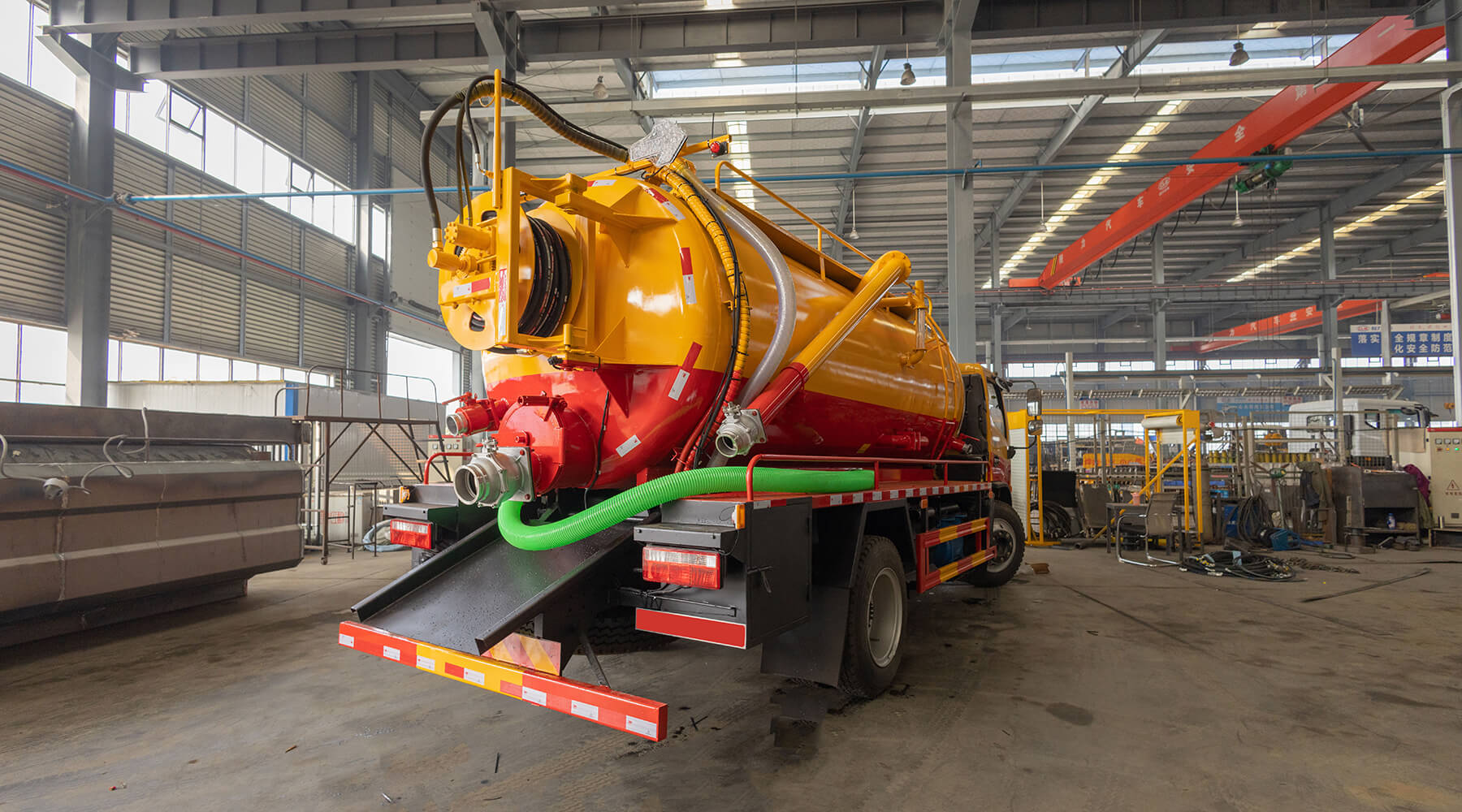 Dongfeng Vacuum Handle Sewage Suction Tanker Trucks 9.4 CBM - Keeyak ...