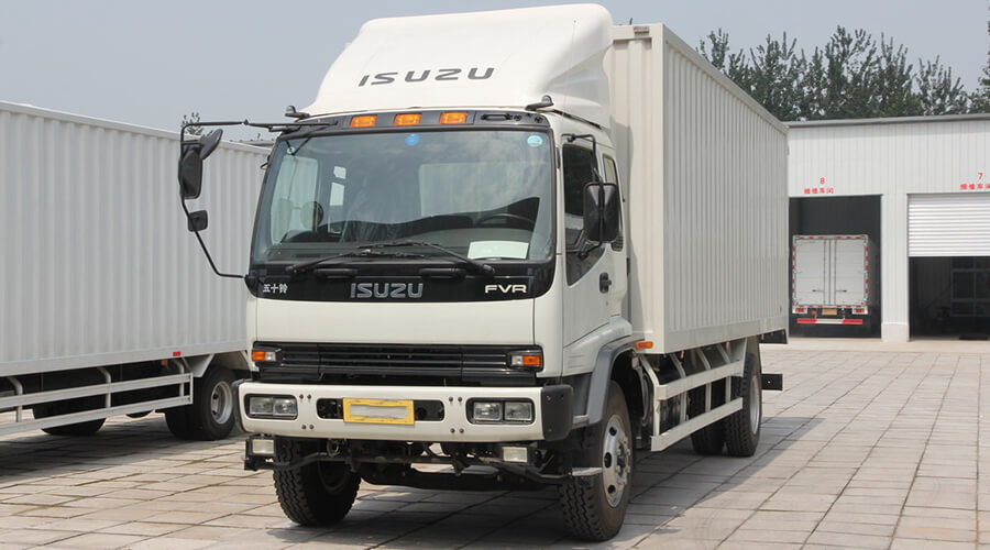 Isuzu FVR Heavy-duty Box Cargo Truck