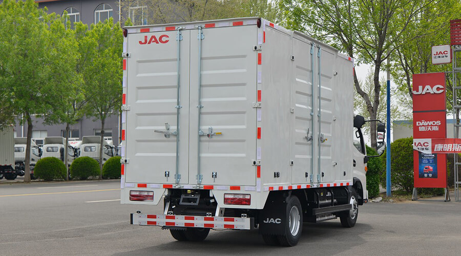 JAC Box Truck 4 Ton Right Hand Drive 150hp Cargo Truck